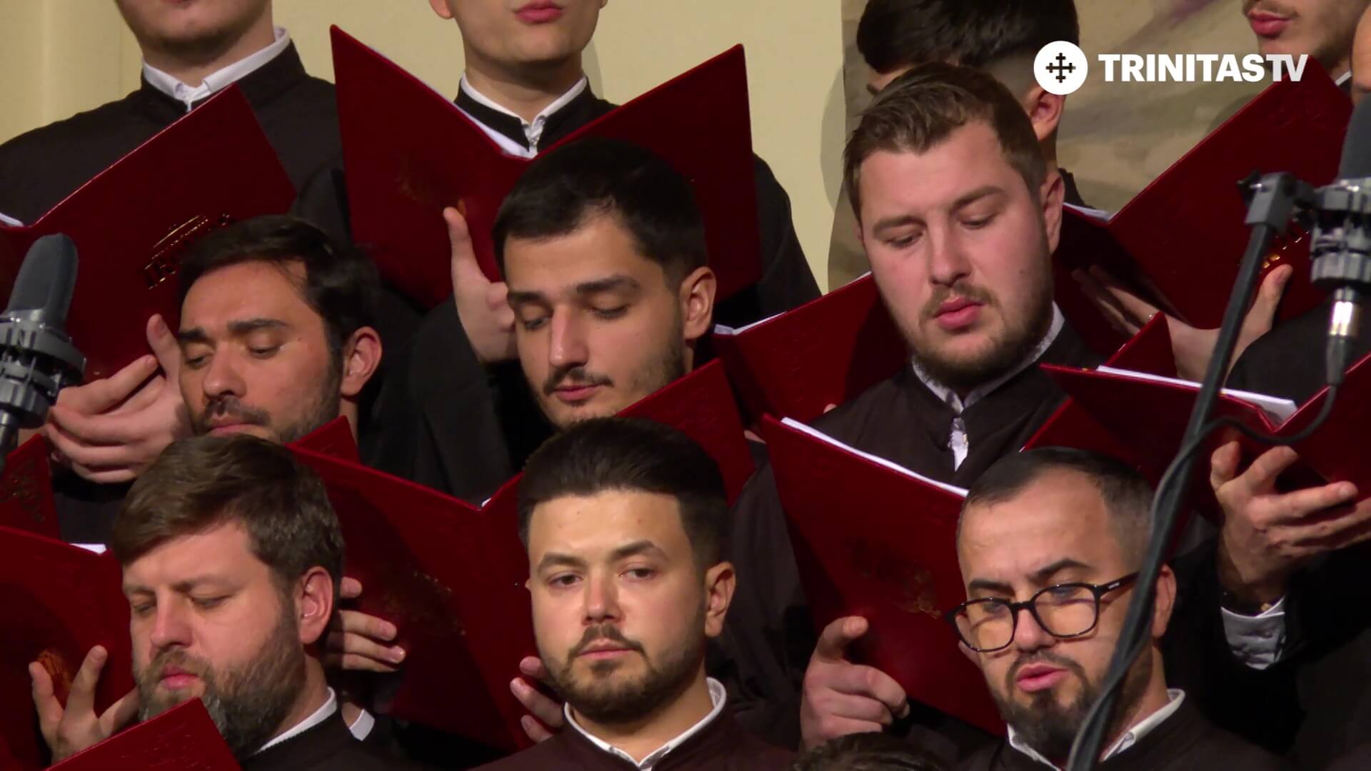 Grupul psaltic TRONOS - Acasă la bunici - TRINITAS TV