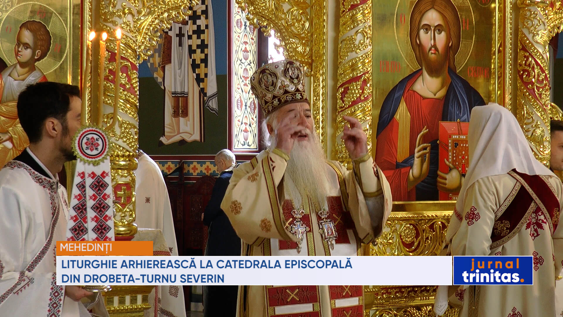 Liturghie arhierească la Catedrala Episcopală din Drobeta-Turnu Severin ...