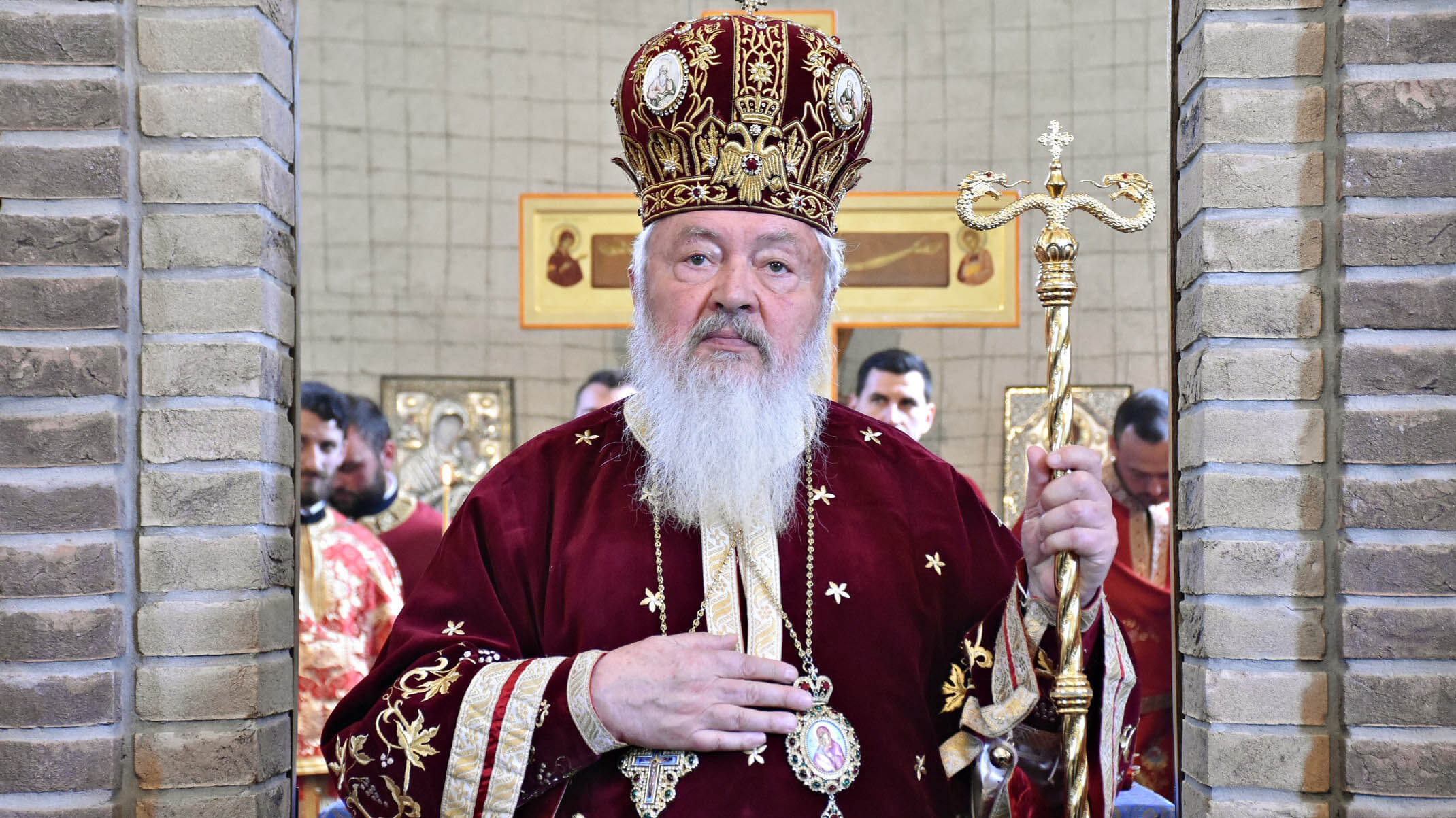 Mitropolitul Andrei: „Mărturisire și apostazie” | Predică la ...