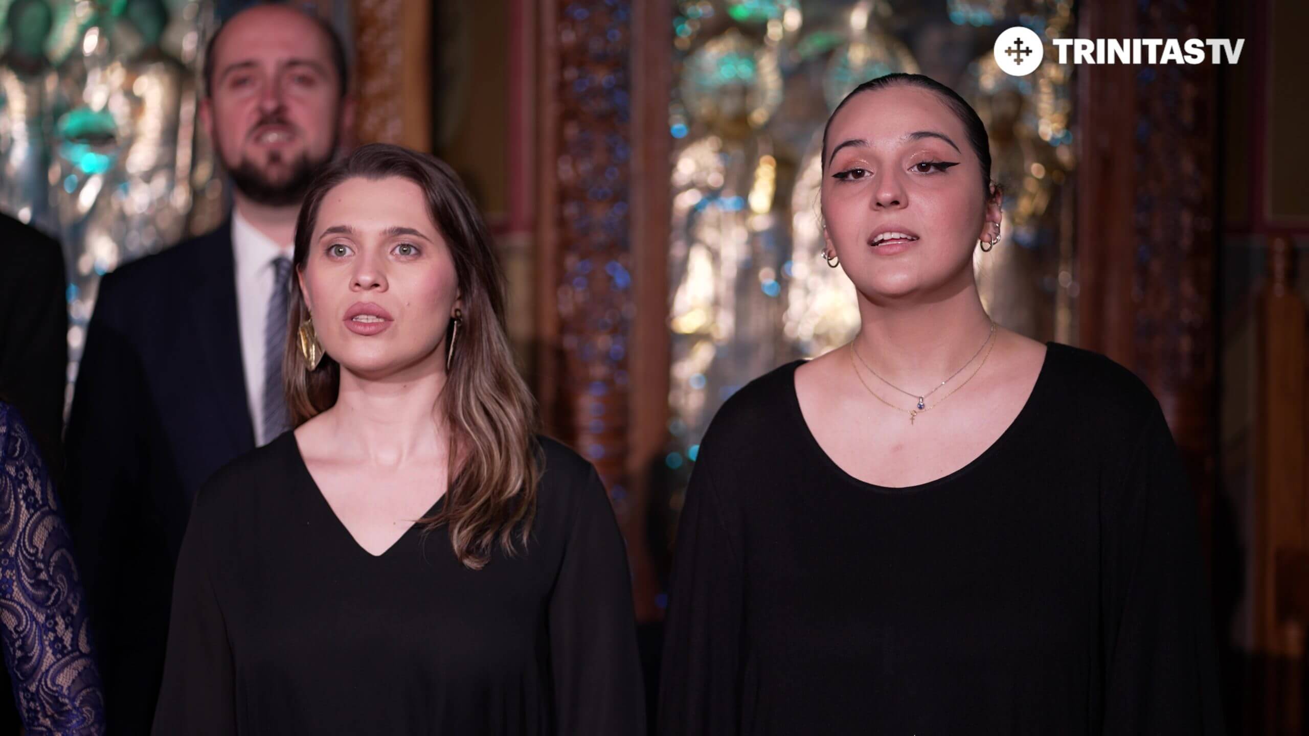 Hristos a înviat! - Corul „Momentum” al Parohiei Boteanu-Ienii - TRINITAS TV