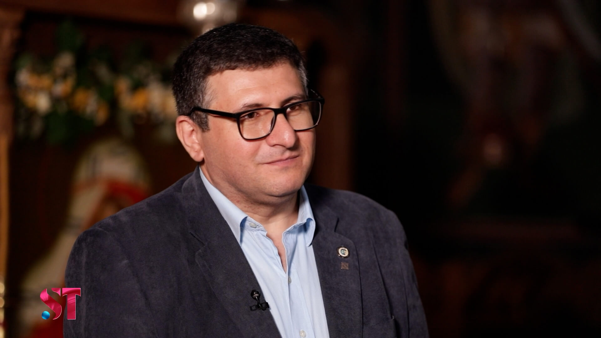 Profesor universitar la Politehnica și student la Teologie Ortodoxă ...