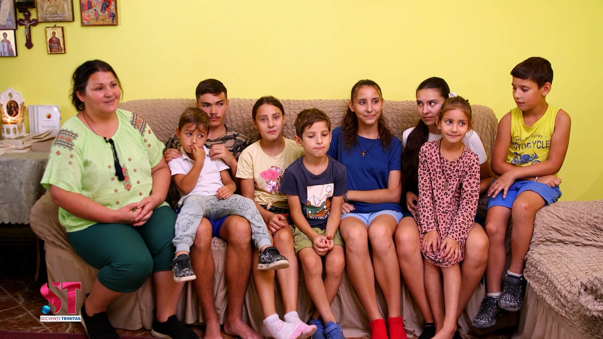 Mamă pentru zece copii - TRINITAS TV