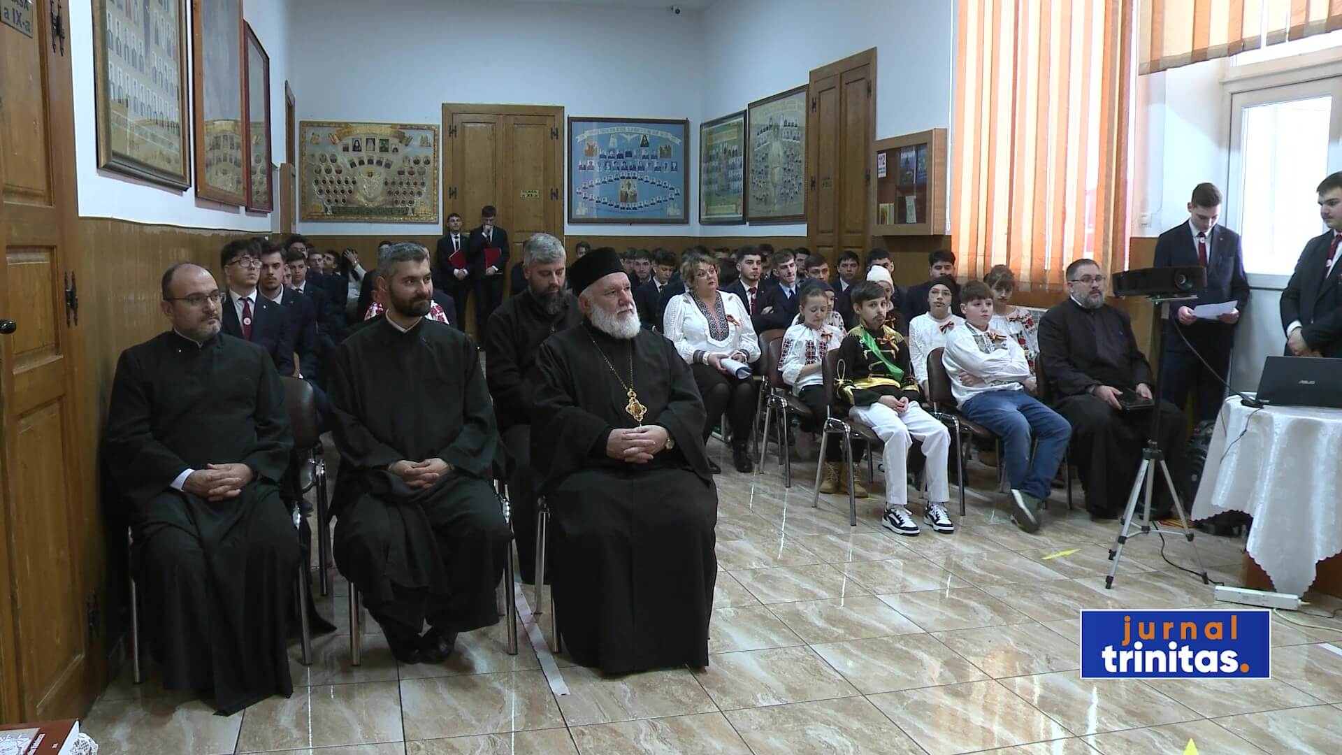 Activitate cultural-artistică dedicată Unirii Principatelor Române, la ...