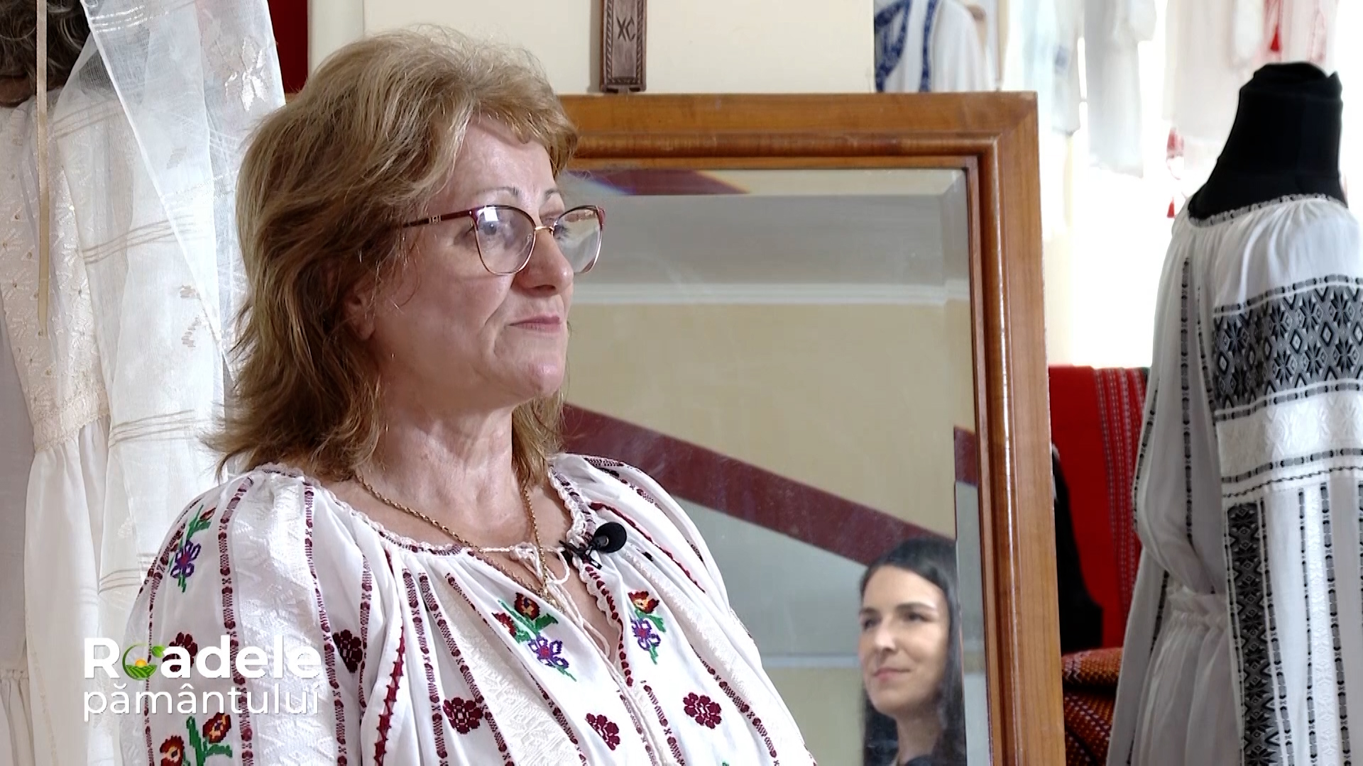 Fermierii români; Povestea borangicului românesc; Biogazul - TRINITAS TV